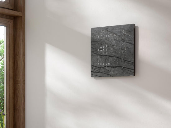 Qlocktwo Classic 45 x 45 cm – Modus10